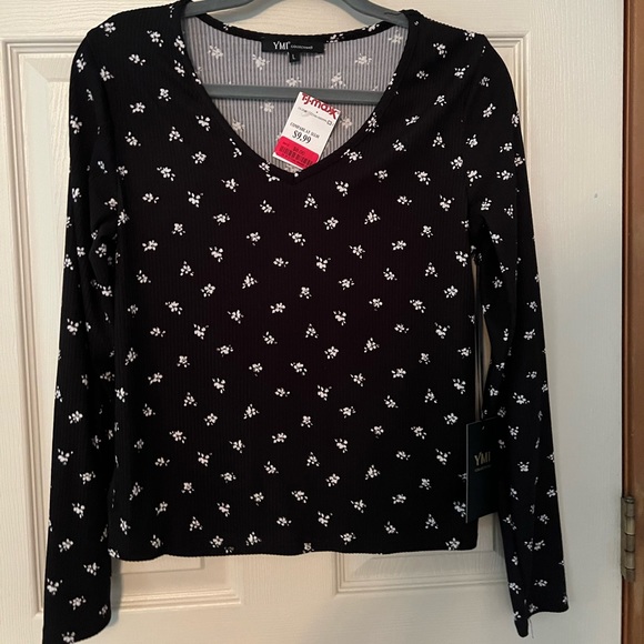 YMI | Tops | Ymi Collections Black And White Floral Long Sleeve Top ...
